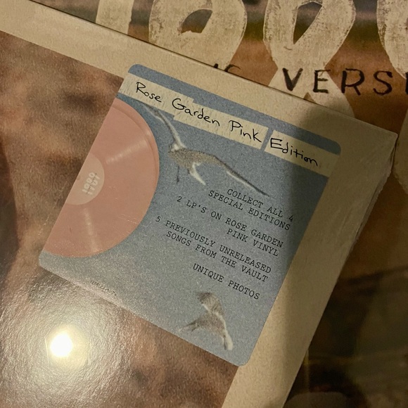 Taylor Swift | Media | Taylor Swift 989 Taylors Version Rose Garden ...